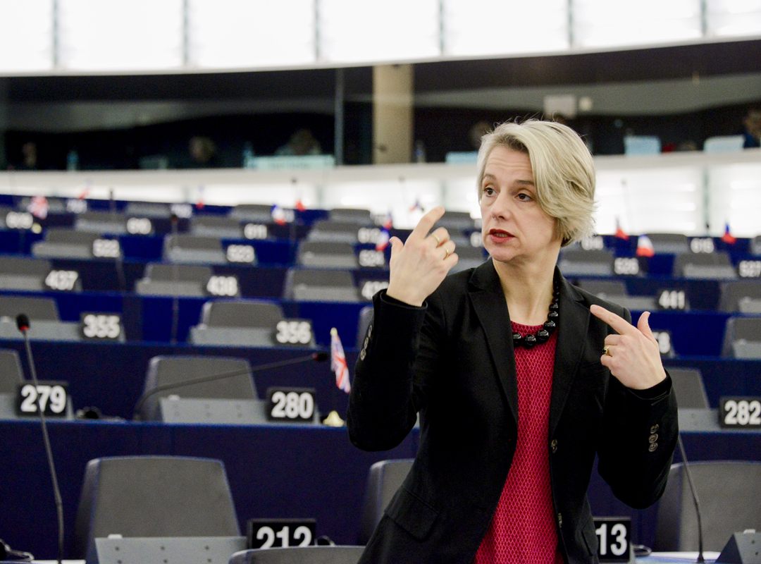 European Parliament approves anti-terror report of Helga Stevens ...